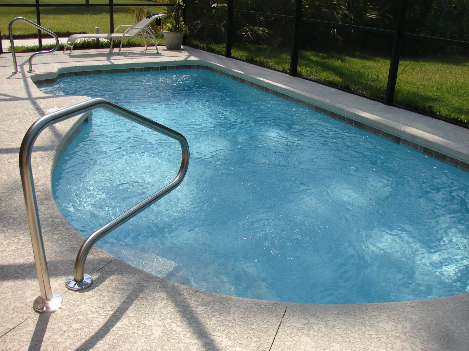 Glass Railings For Pool Areas - ALUMIGUARD MFG