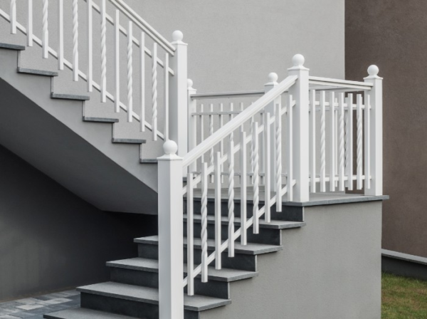 Factors for Choosing Railing Color - ALUMIGUARD MFG